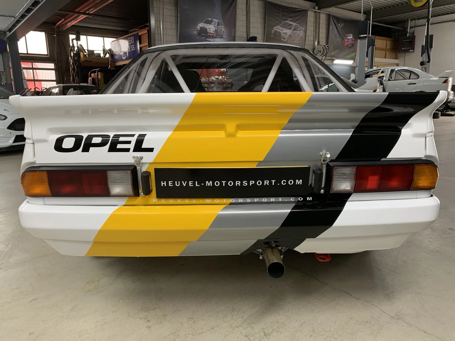 Opel Manta 400 — Heuvel Motorsport