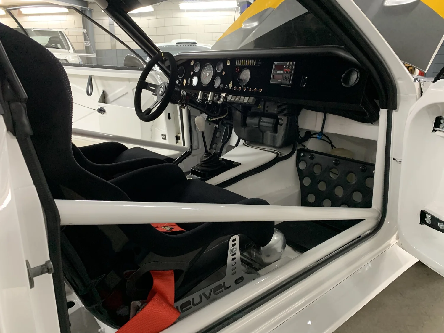 Opel Manta 400 — Heuvel Motorsport