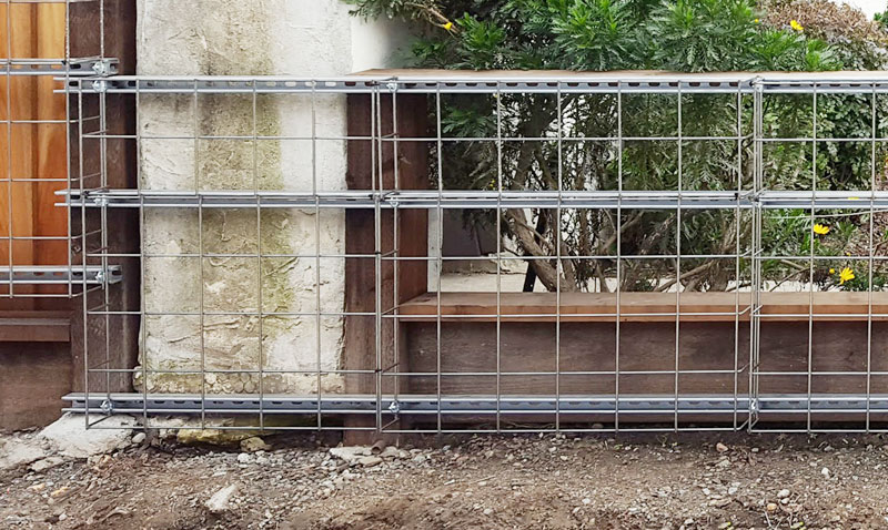 Florafelt | Guides | Wire Grid Mounting — Florafelt Living Wall Systems