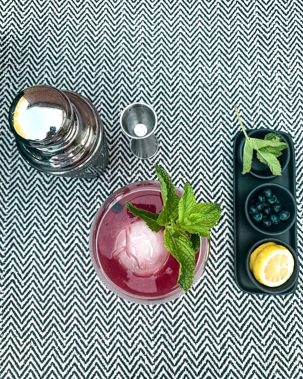 Be a responsible Mixologist at home