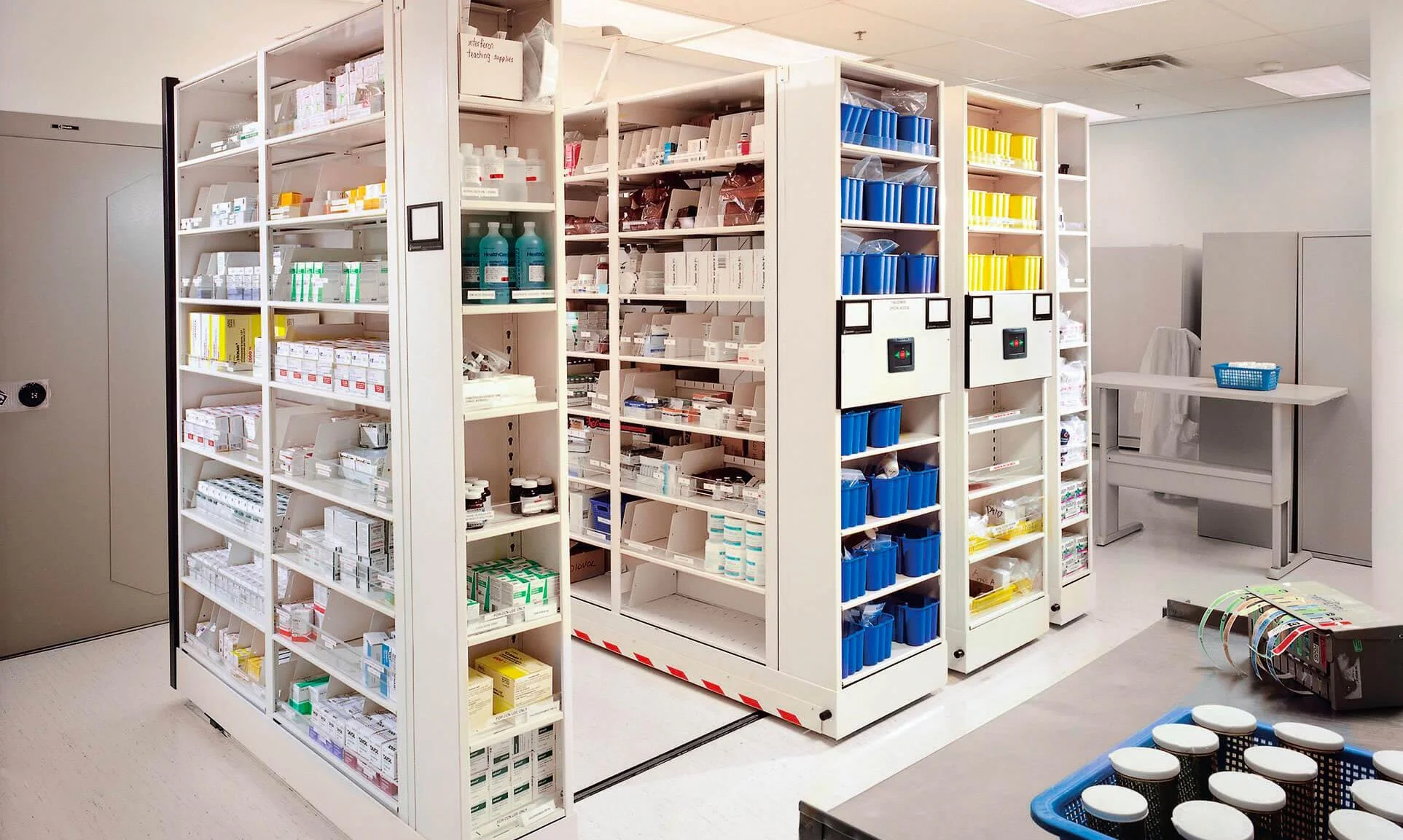 Using Electronic Shelf Labels in Healthcare — FutureShelf