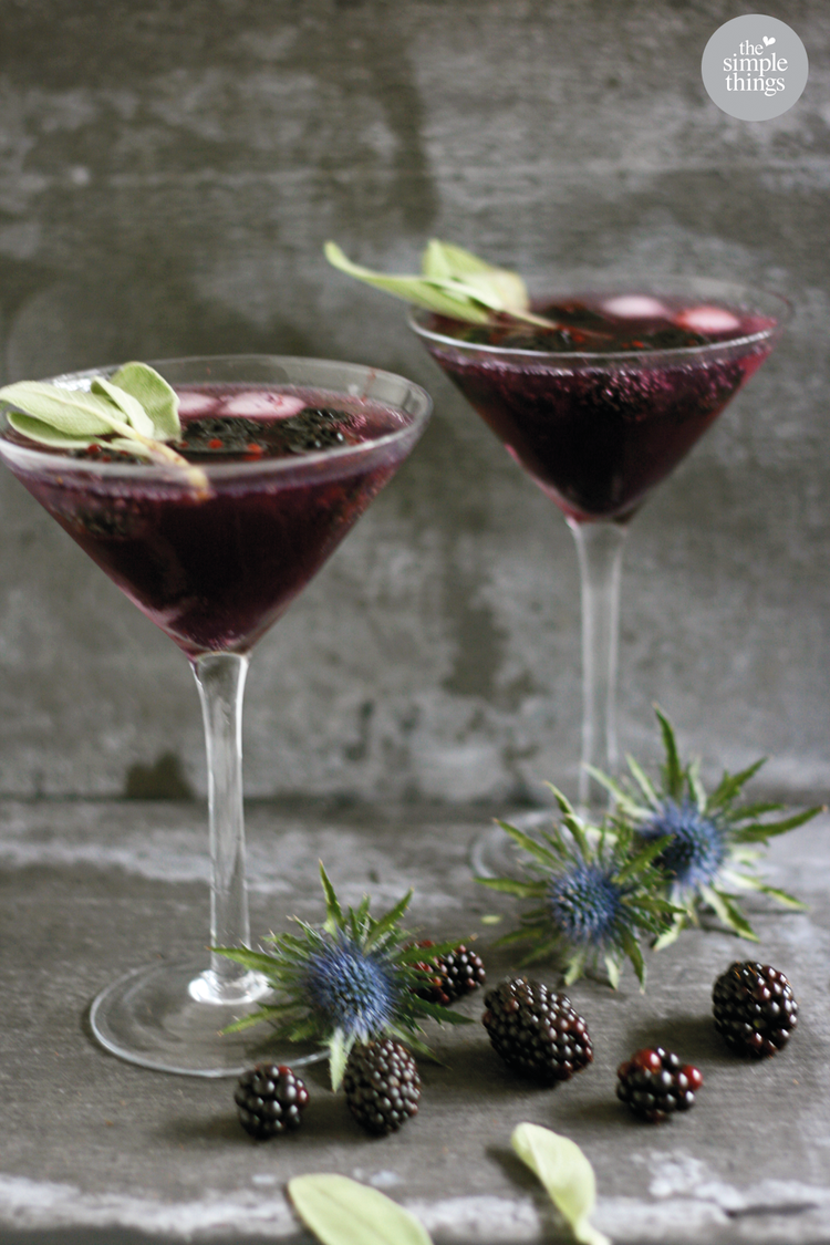 How to run a book club PLUS an easy book club cocktail recipe | The ...