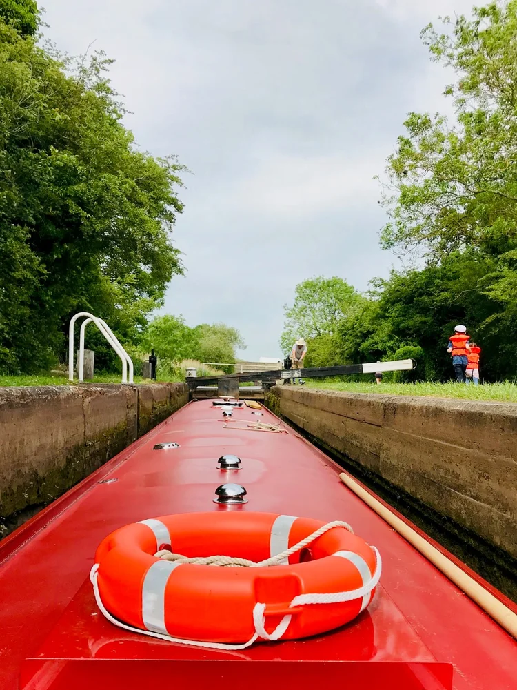 How to | work a canal lock | The Simple Things