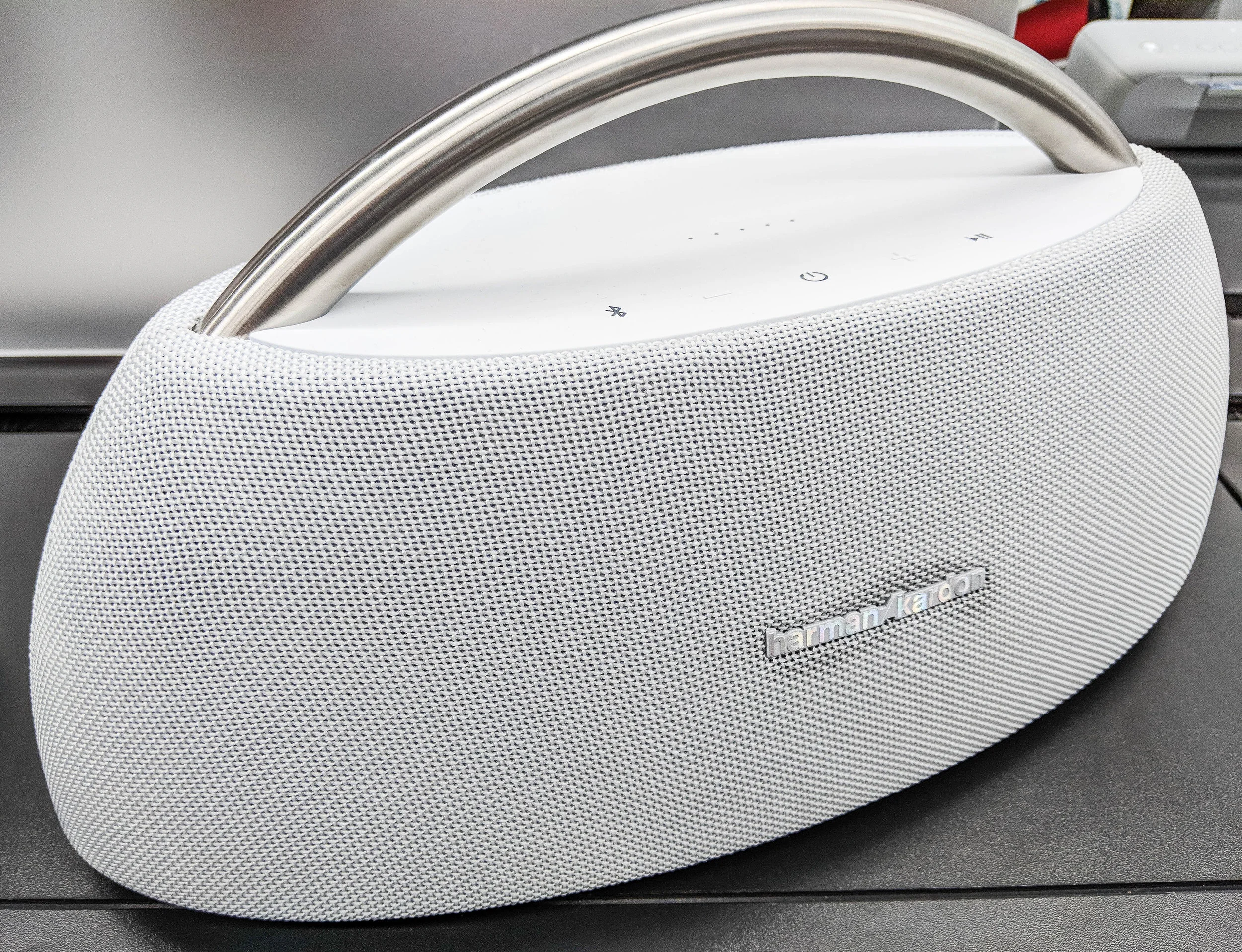 Harman kardon go play frequency response