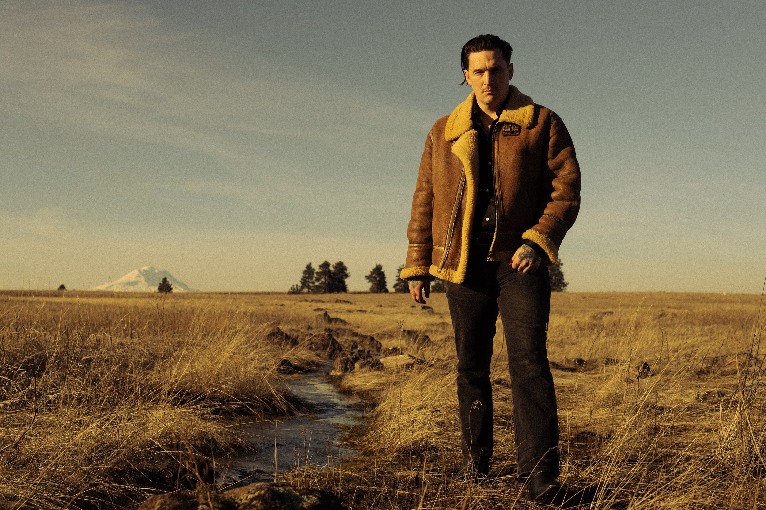 Liam St. John announces August 2025 UK dates — Red Guitar Music