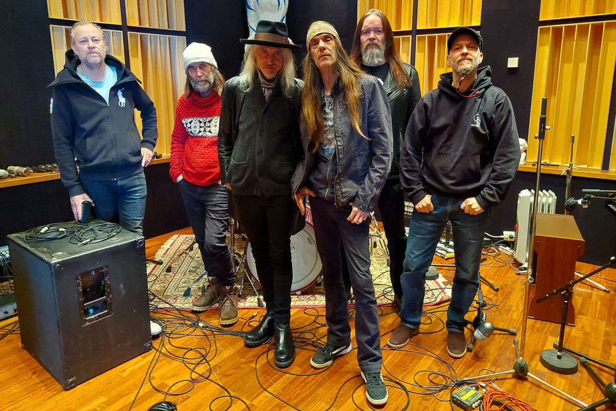 Ledfoot and Ronni Le Tekrø - Limited Edition Lava Lamp (Album Review ...