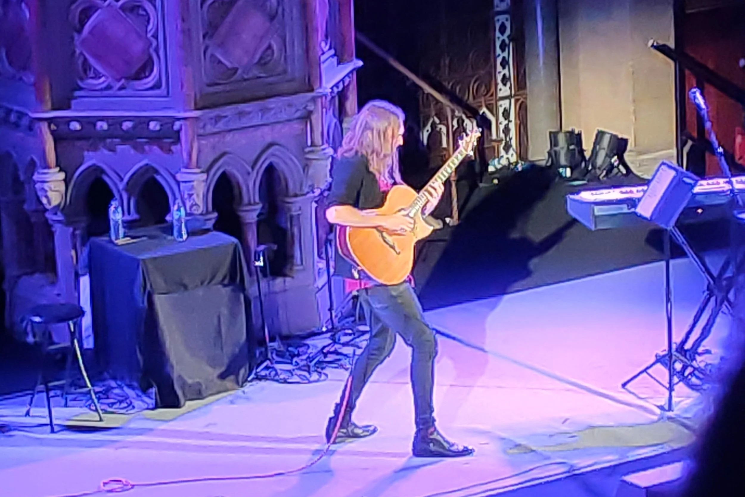 Justin Hayward + Mike Dawes - Union Chapel, London 20/09/22 — Red ...