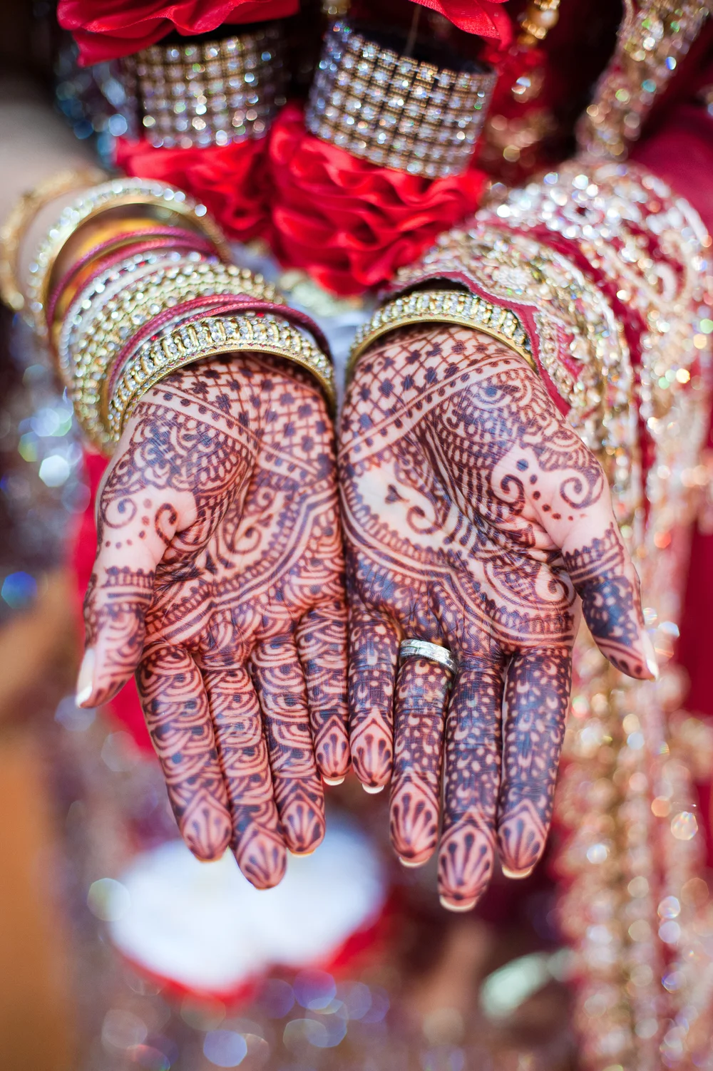 Kenzi Henna - Book a henna artist for your bridal henna/mehndi