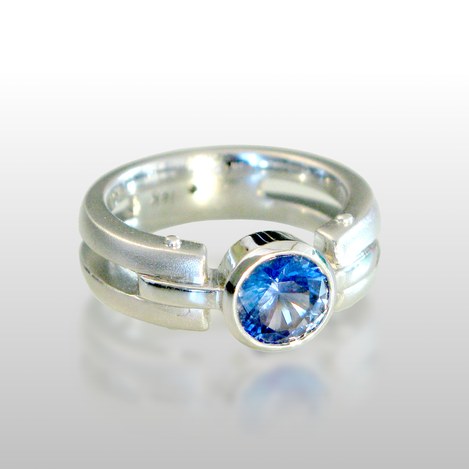Rings | 18k Gold | Platinum — Pratima Design Fine Art Jewelry Maui, Hawaii
