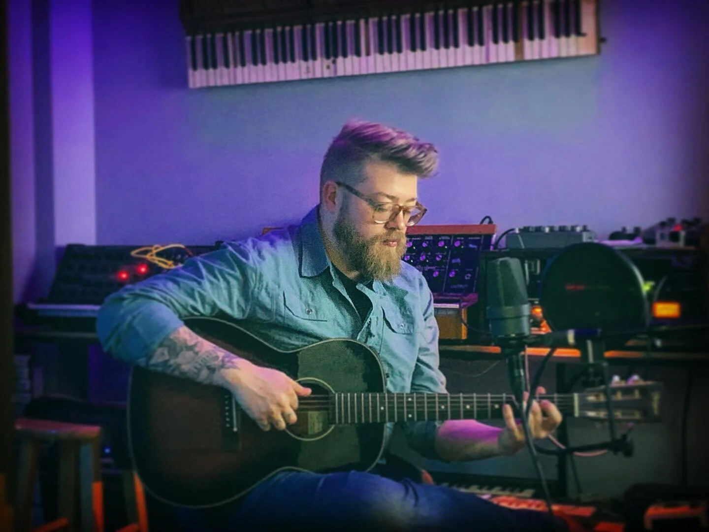 EVAN HODGES - film composer
