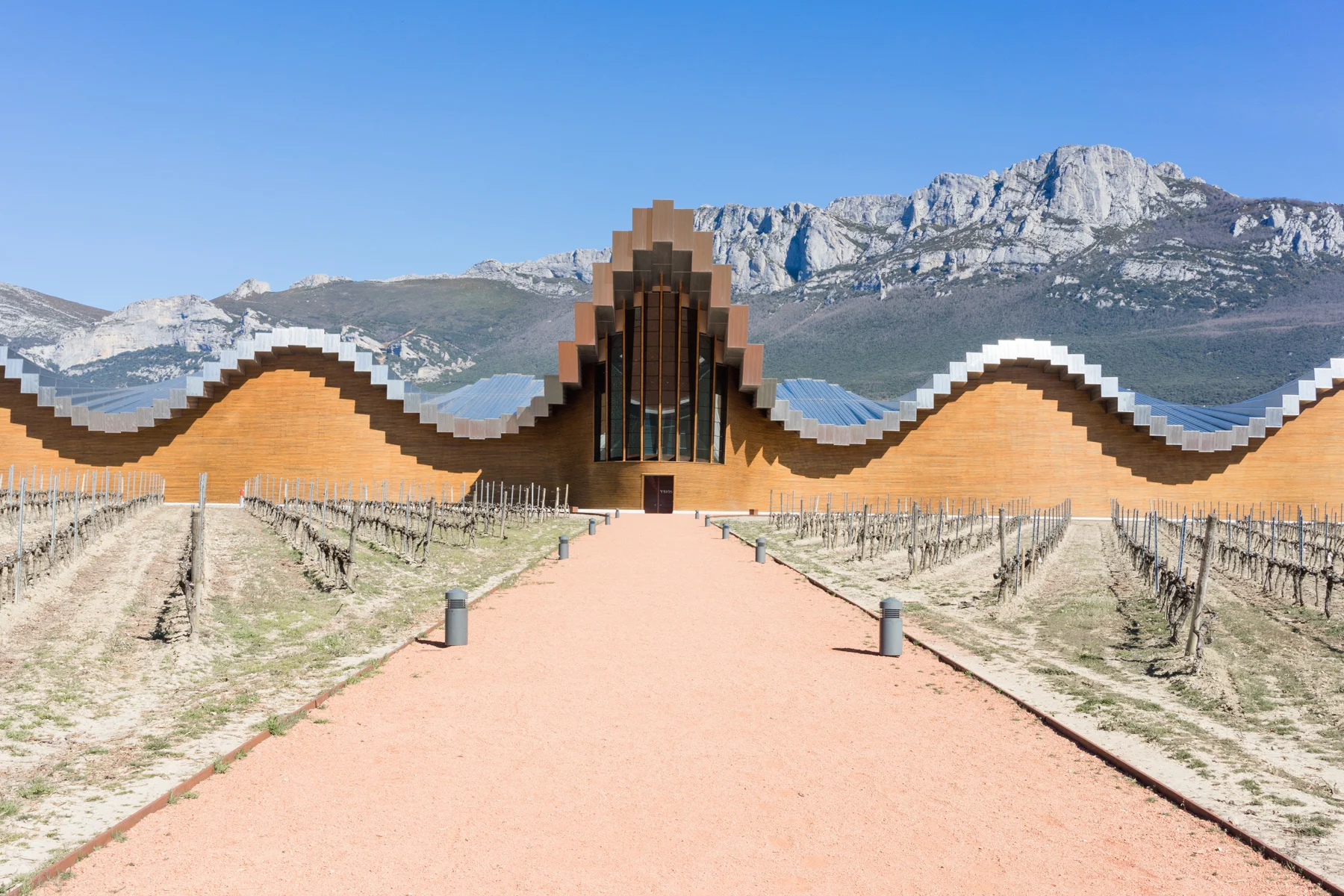 Bodegas Ysios — misswinter