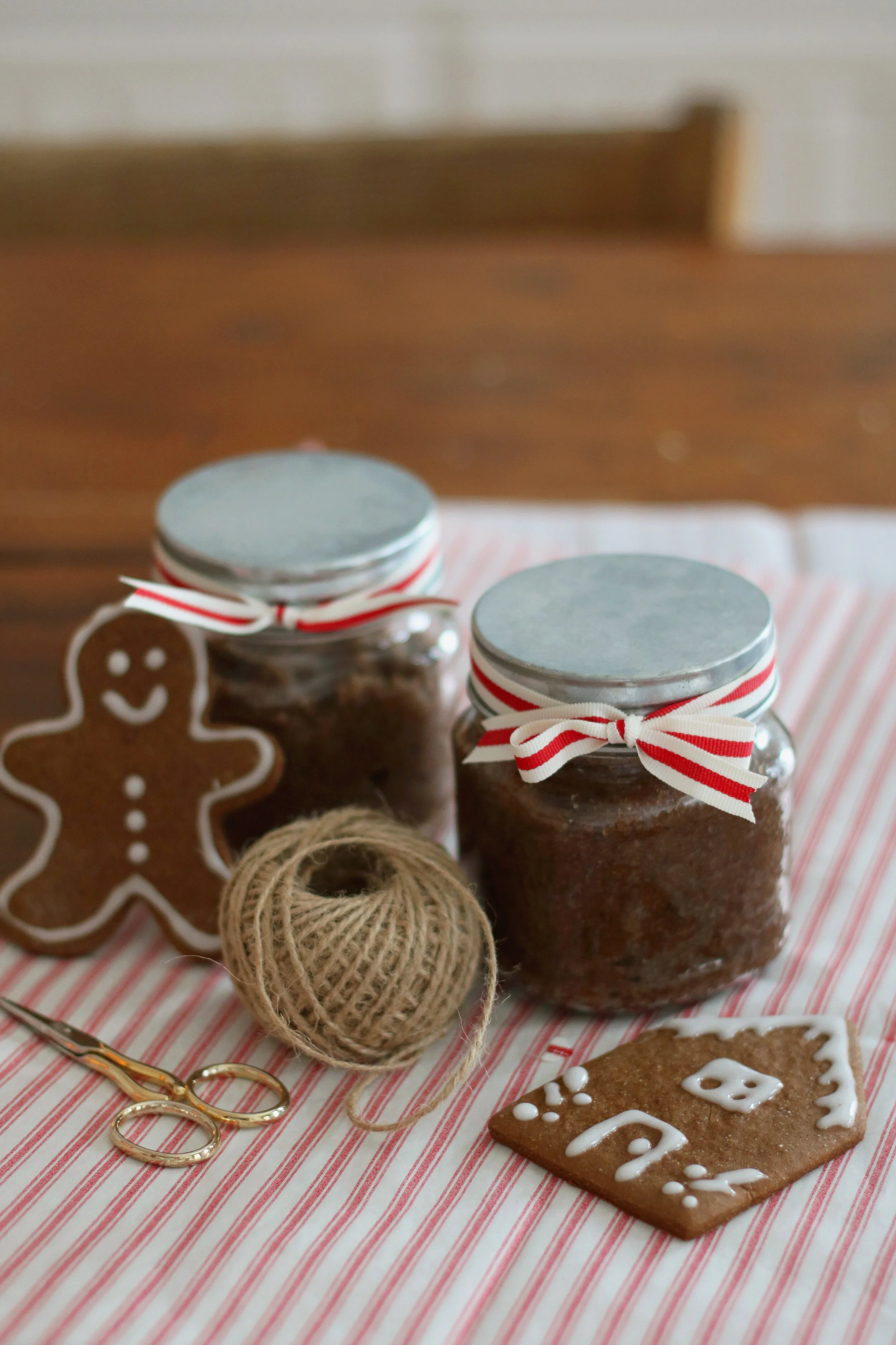 DIY Gingerbread Sugar Scrub — Under A Tin Roof™