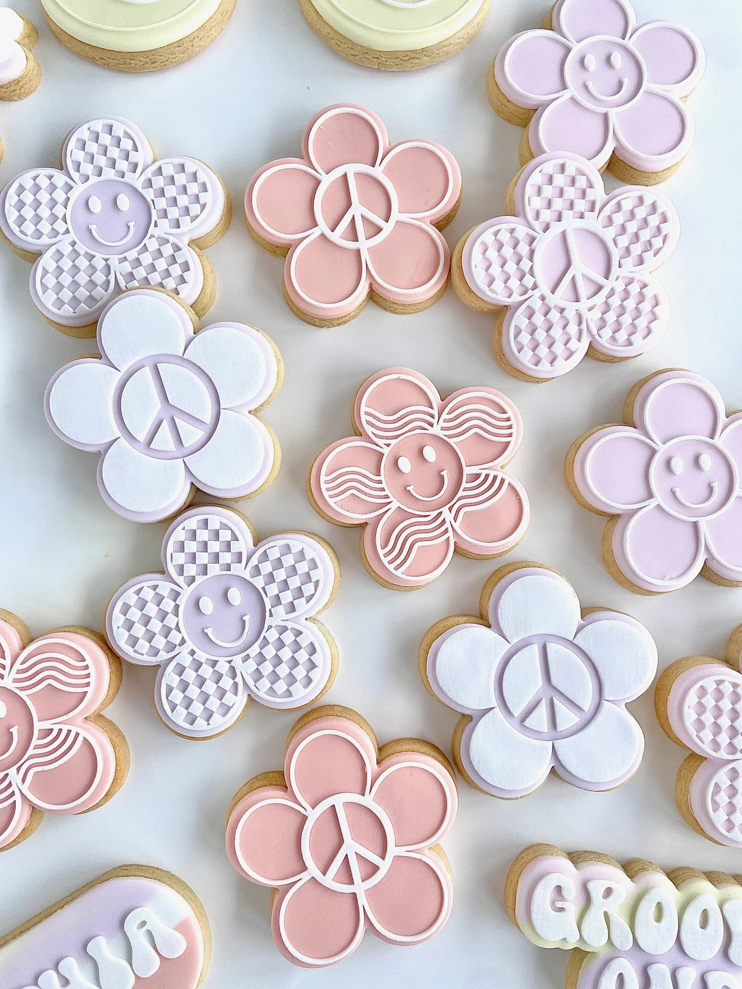 Daisy - Groovy theme! Designed to suit our current Daisy cutter — Sweet ...
