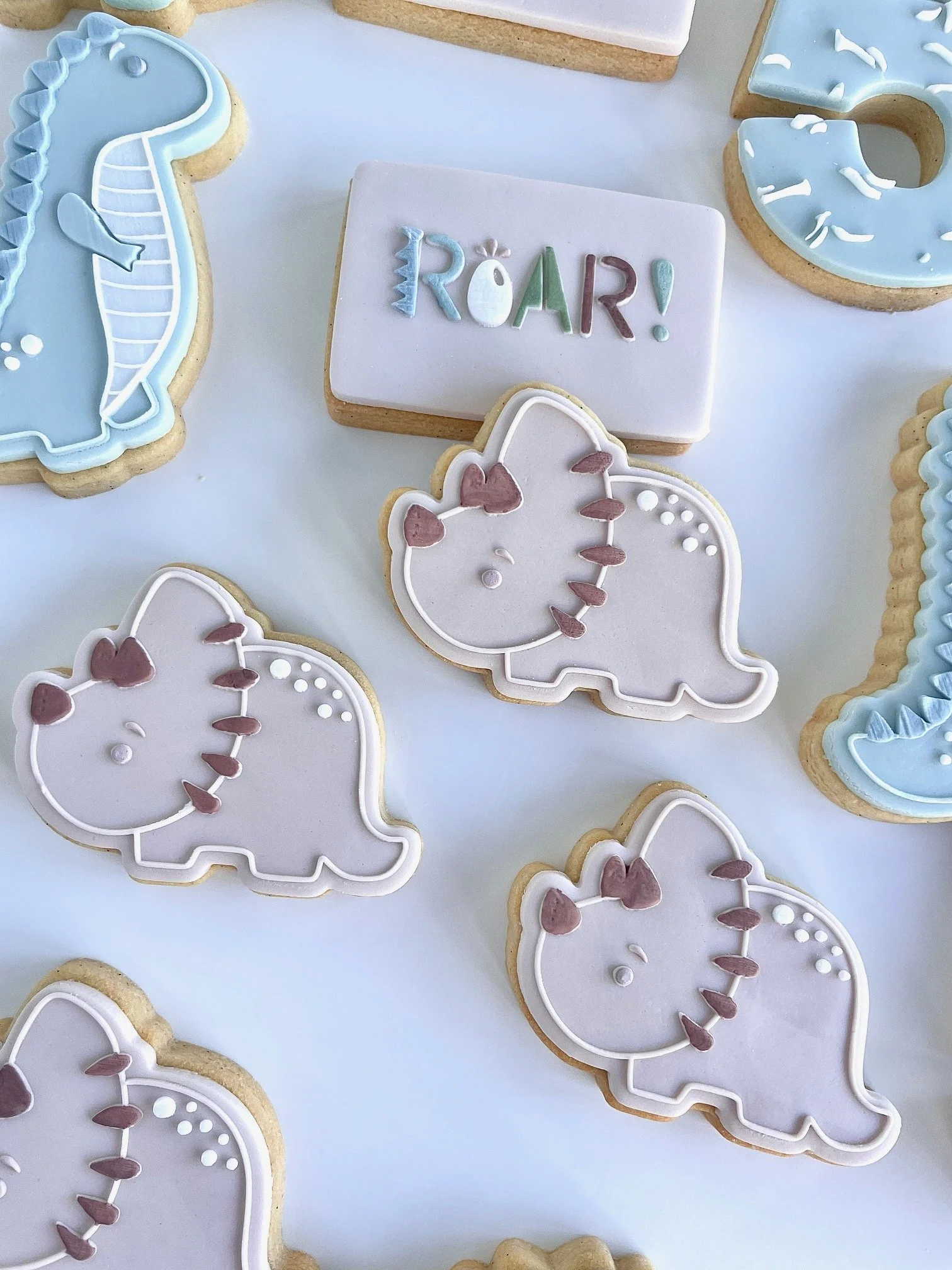 Dinosaur Roar! Stegosaurus, T-rex, Triceratops & Roar! — Sweet Savanna ...