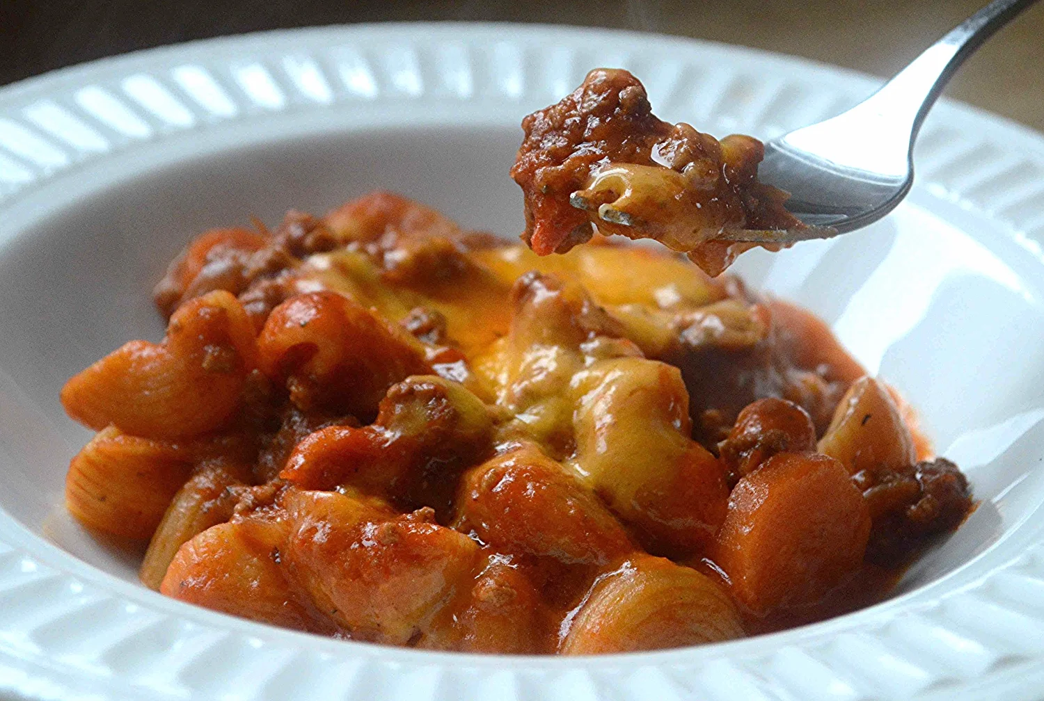 "Mom" Katie Workman's One-Pot Cheesy Beef and Macaroni-Famous Fridays ...