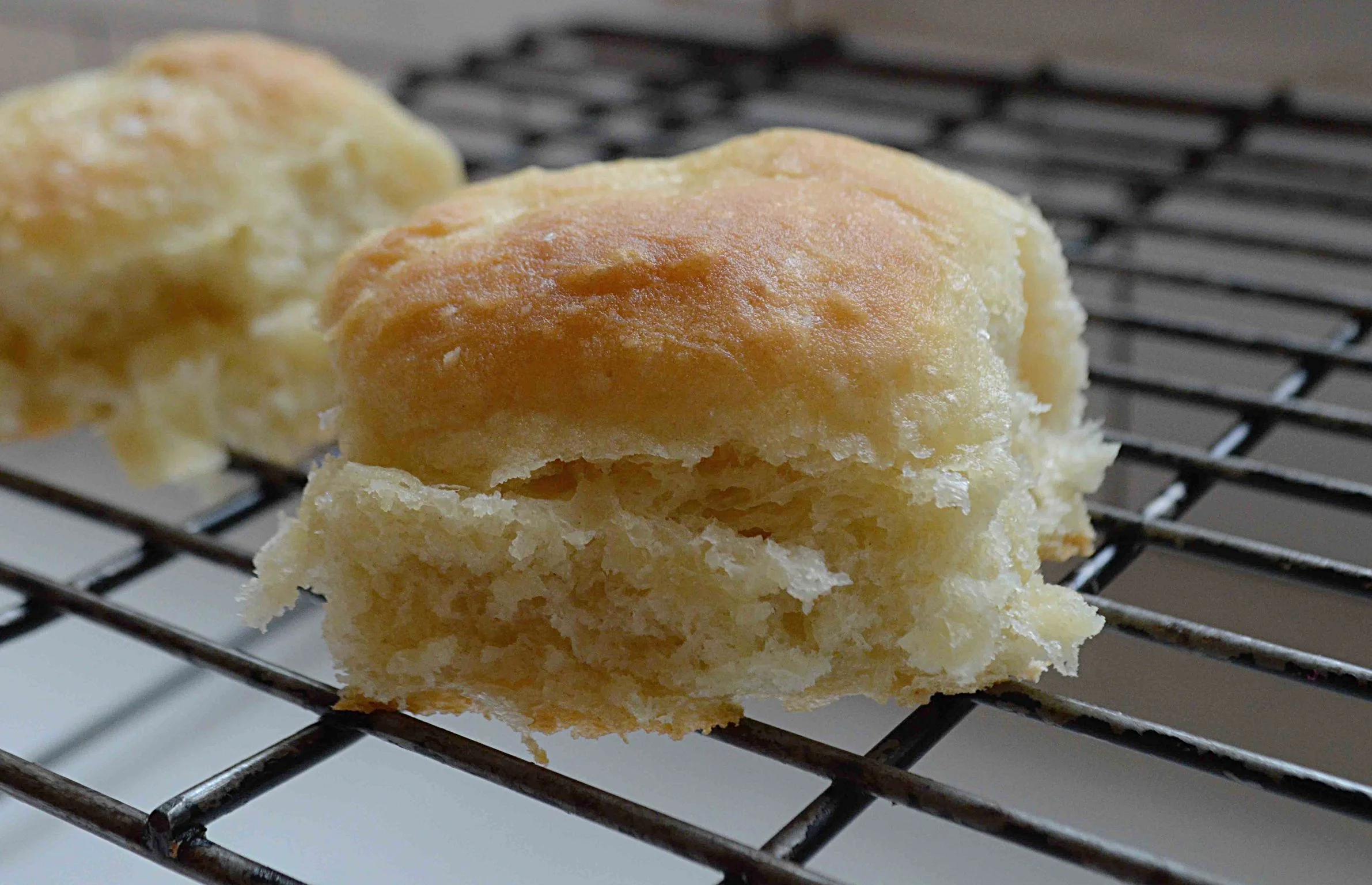 One-Pan Buttermilk Dinner Rolls — Unwritten Recipes