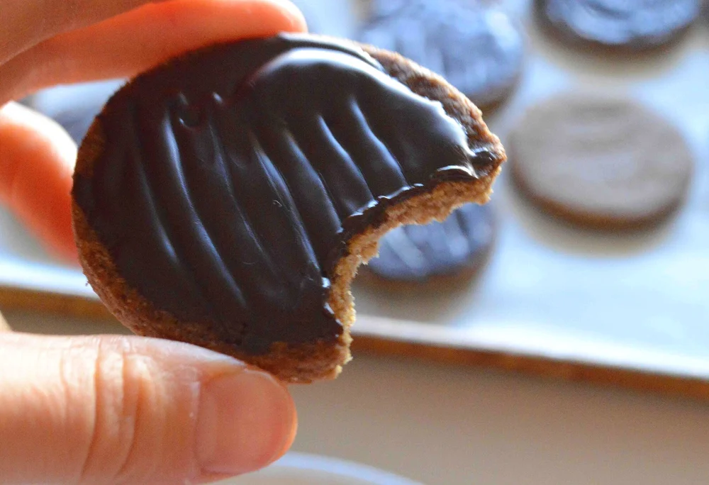 Dark Chocolate Digestive Biscuits — Unwritten Recipes