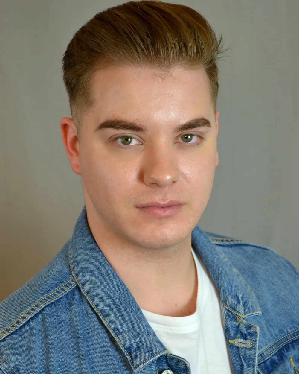 Oliver Ward — Stark Talent Agency