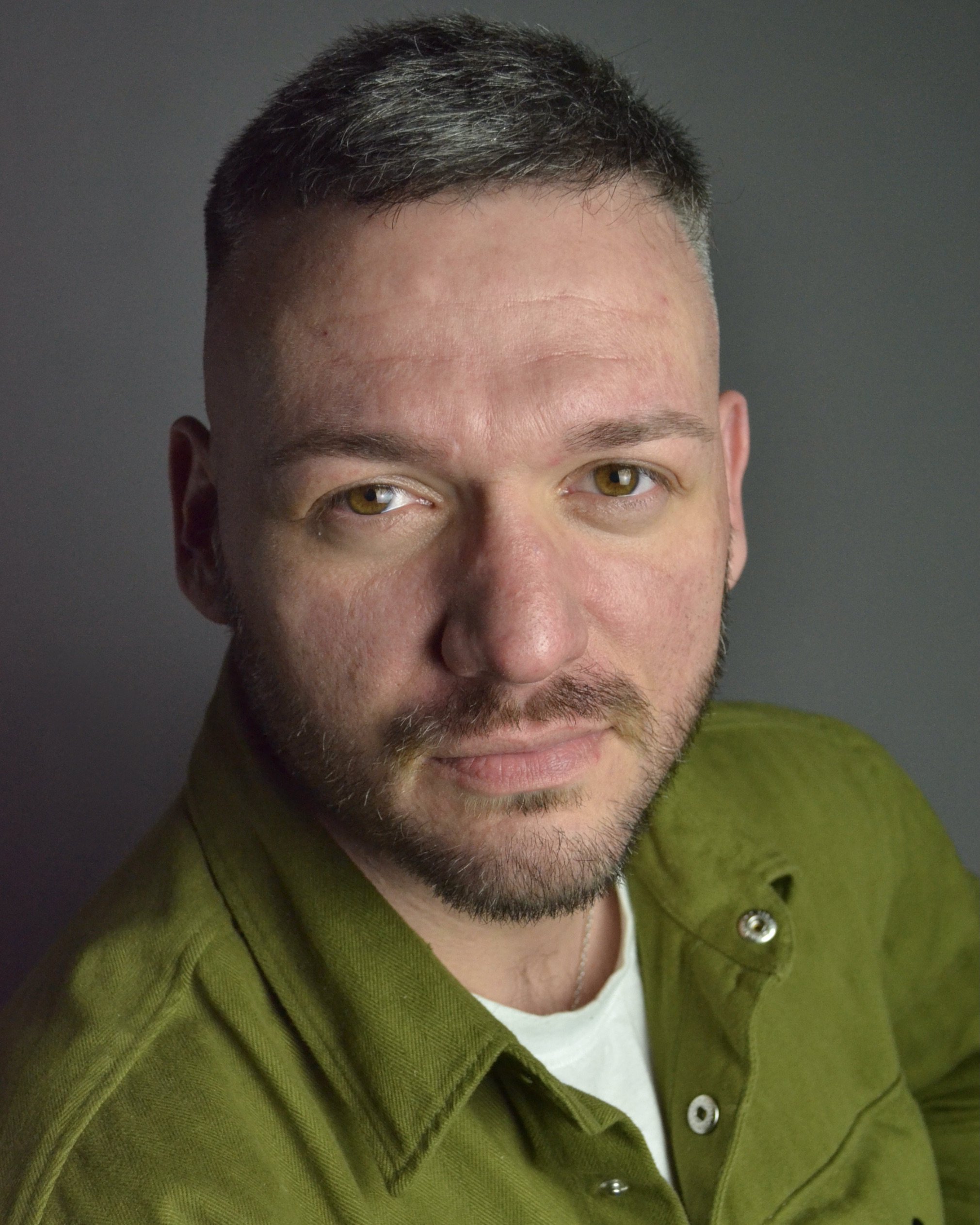 Mikey Veevers — Stark Talent Agency