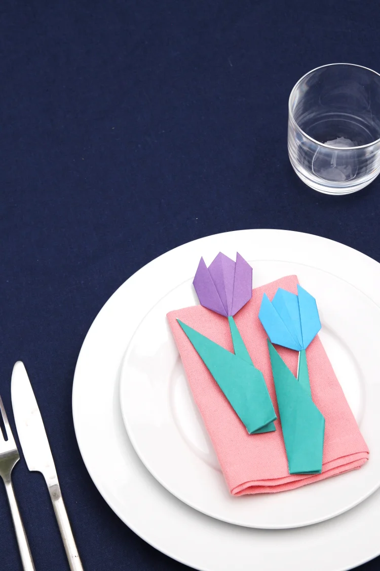 HOW TO MAKE ORIGAMI TULIP TABLE SETTINGS. — Gathering Beauty
