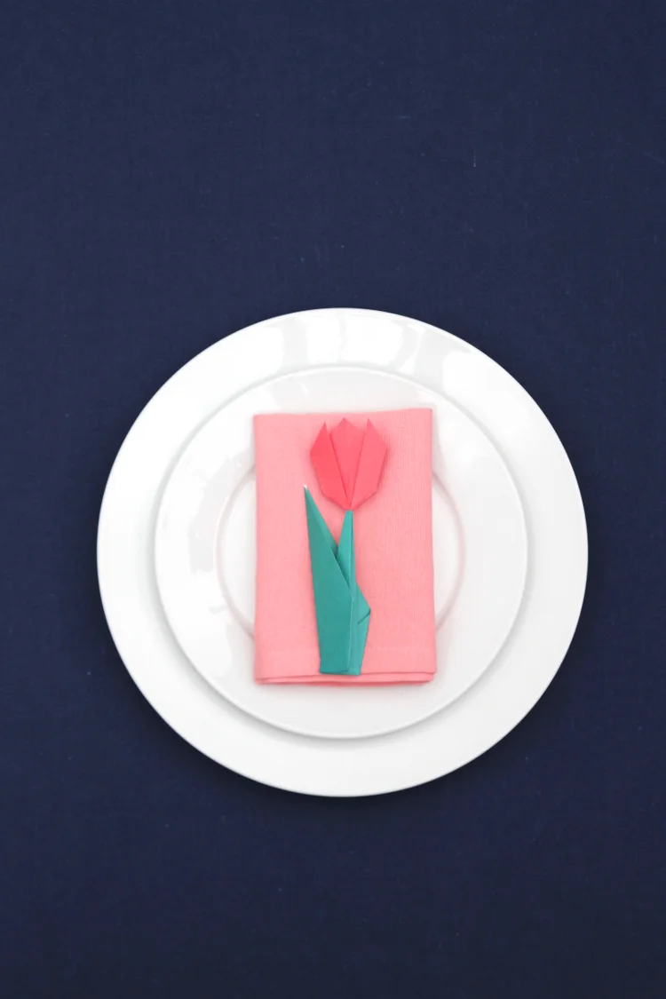 HOW TO MAKE ORIGAMI TULIP TABLE SETTINGS. — Gathering Beauty