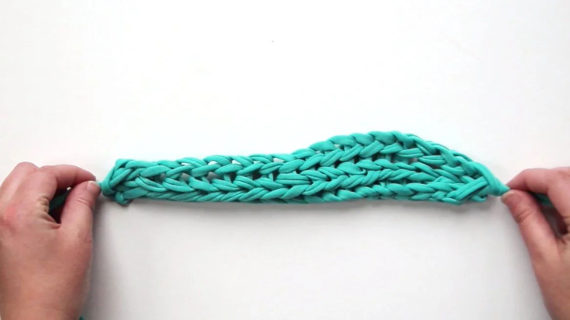 How To Finger Knit - Casting Off. — Gathering Beauty