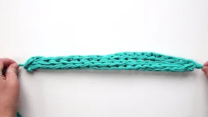 How To Finger Knit - Casting Off. — Gathering Beauty