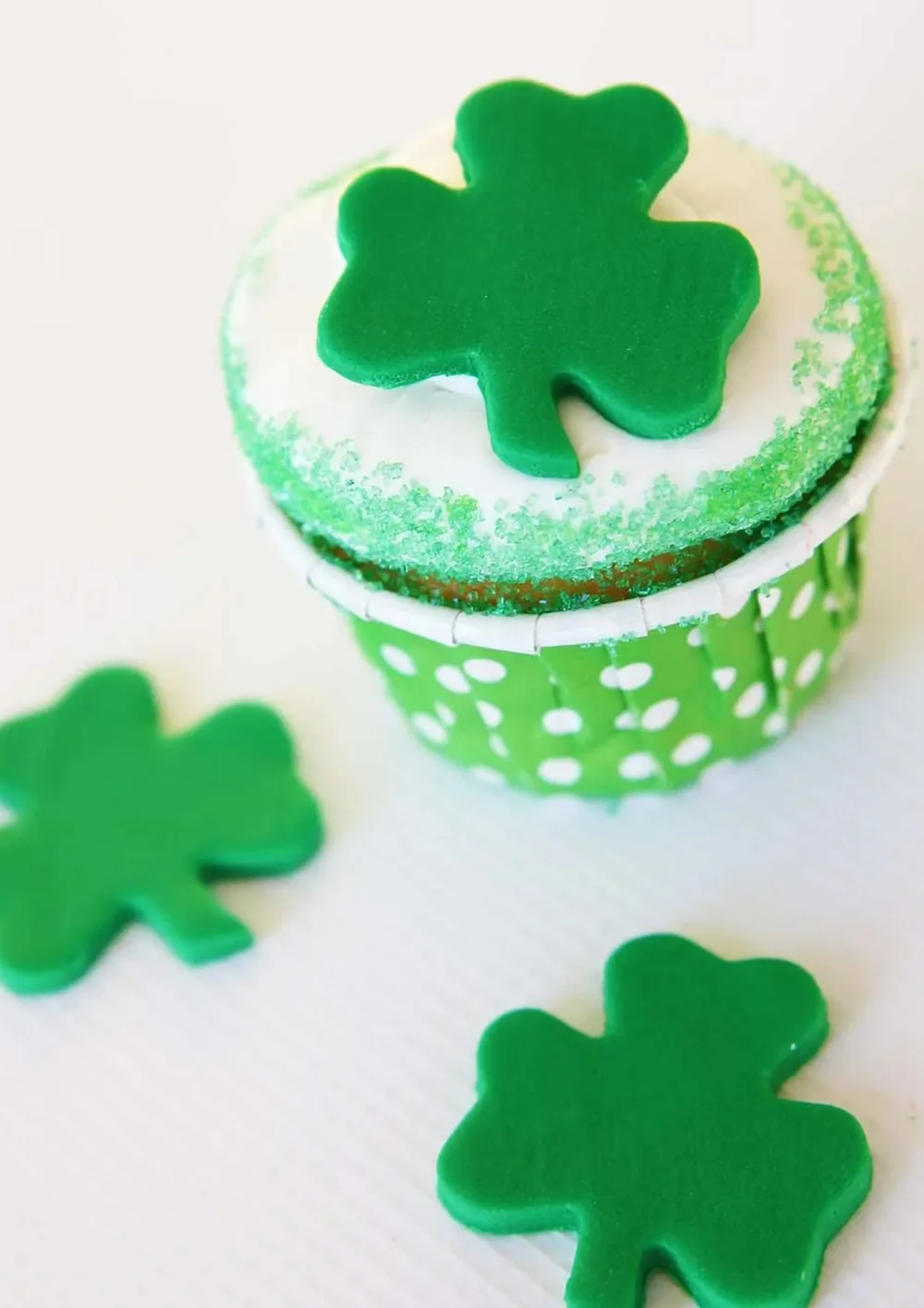 St. Patrick's Day Cupcake Ideas — Gathering Beauty