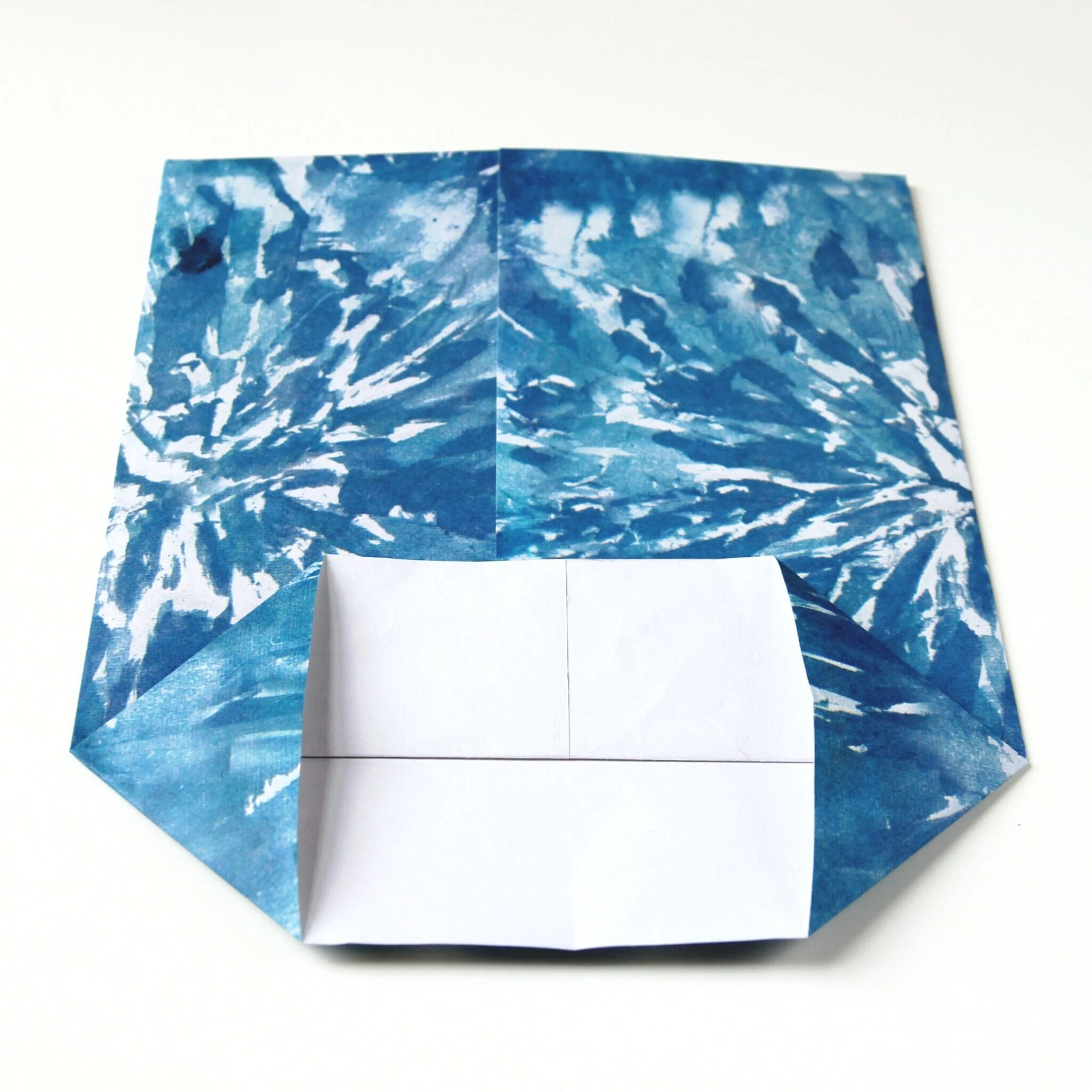 How To Make DIY Gift Bags From Wrapping Paper — Gathering Beauty