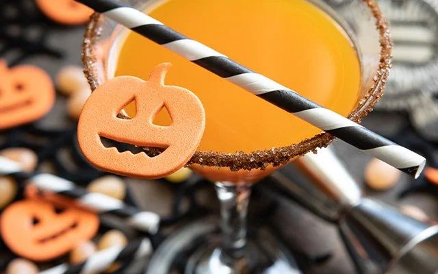 9 spooktacular Halloween garnish ideas for the perfect Halloween ...