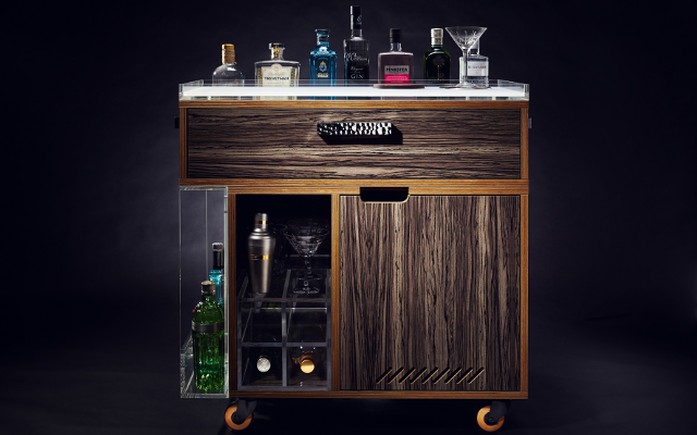 This Gin Trolley is for the discerning gin drinker...and is PIMP ...