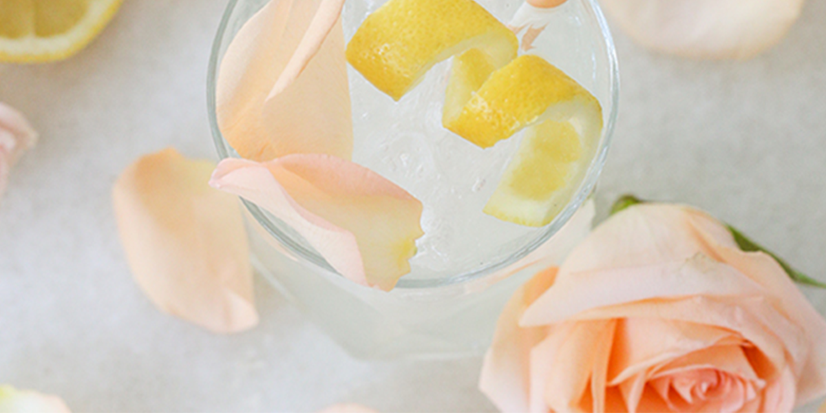 Blooming marvellous: a guide to using edible flowers in cocktails ...