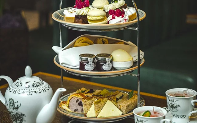 9 delicious gin afternoon teas around the UK to treat yourself to this ...