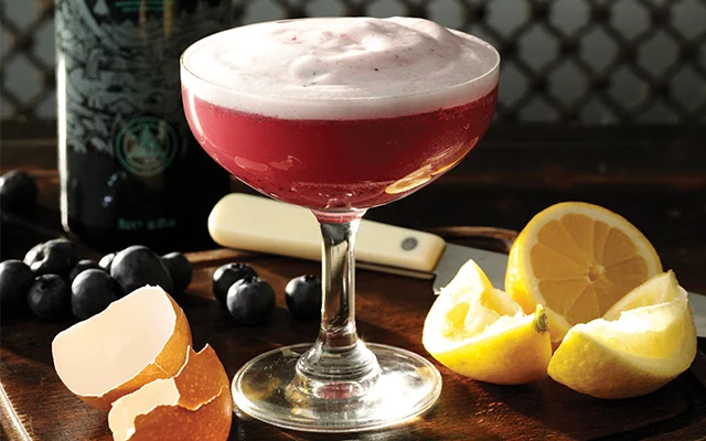 3 delicious ways to enjoy blueberries with your gin — Craft Gin Club ...