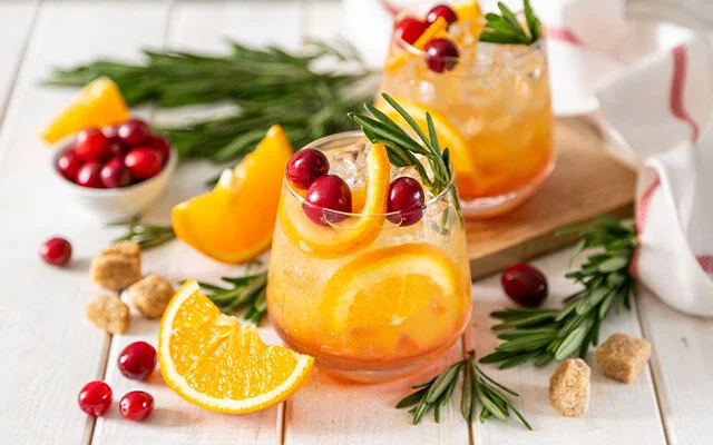 This gingerbread-flavoured gin cocktail is delicious, you have to give ...