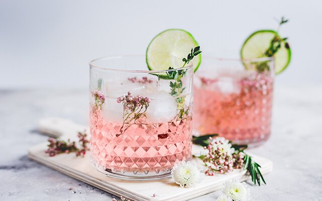 12 Fabulously Pretty Pink Gin Cocktails — Craft Gin Club | The UK's No ...