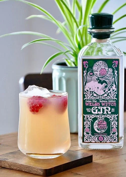 You'll be spellbound by this beautiful Welsh Witch gin! — Craft Gin ...