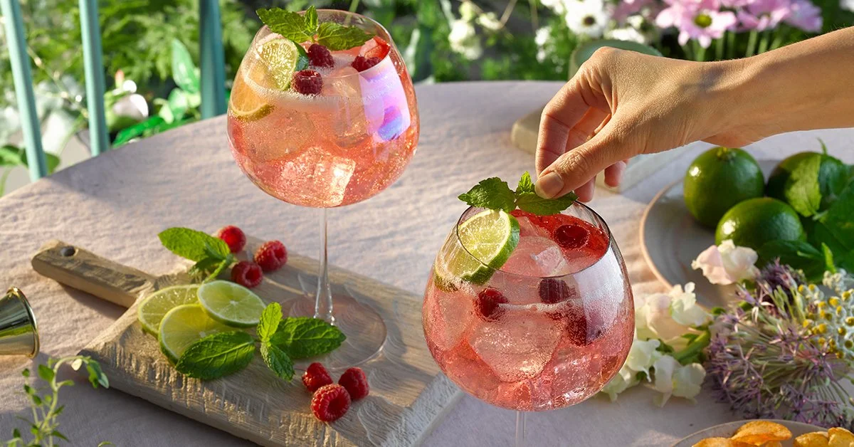 Try this Raspberry Limoncello Spritz and other Raspberry Syrup cocktail ...