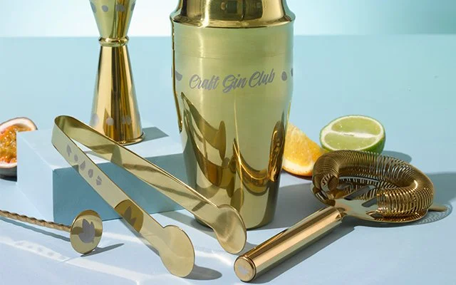 Here's how to use everything in a cocktail shaker kit to make the ...
