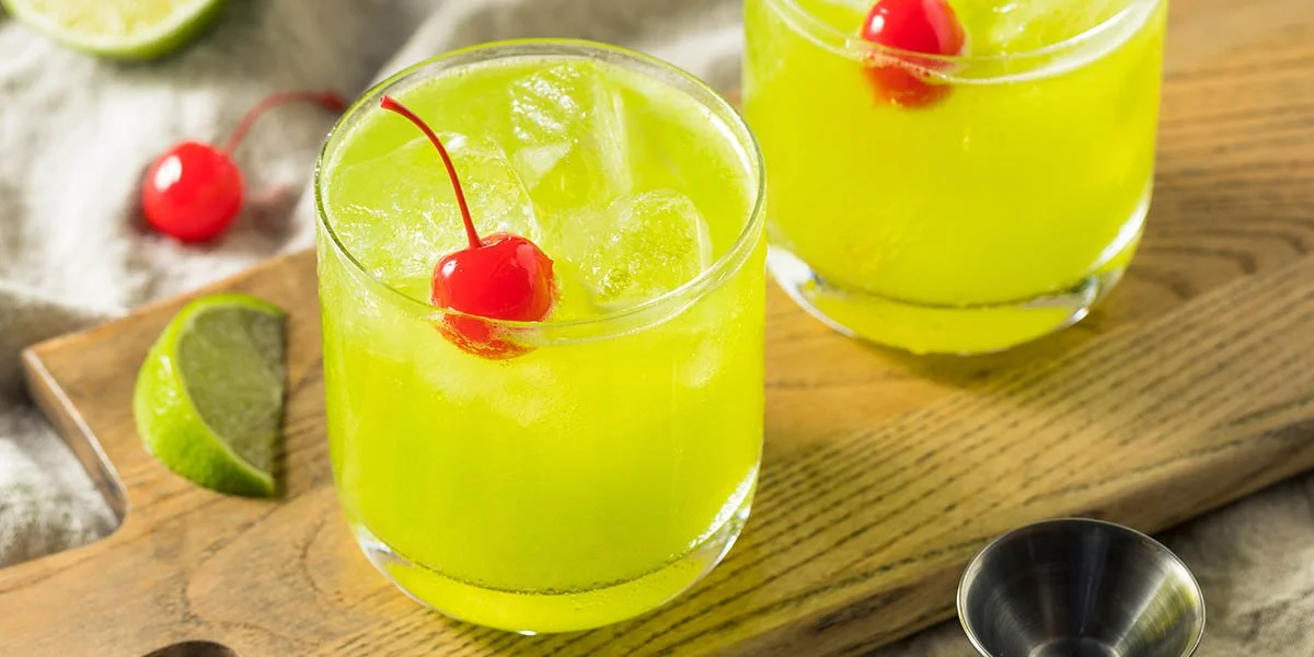 This fabulous green cocktail is a stunning mix of gin and Midori - you ...