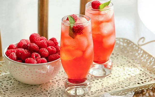 This has to be the best homemade raspberry gin recipe! — Craft Gin Club ...