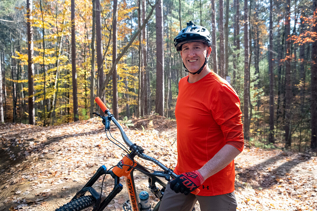 Les sentiers battus de la forêt Larose — Jonathan B. Roy