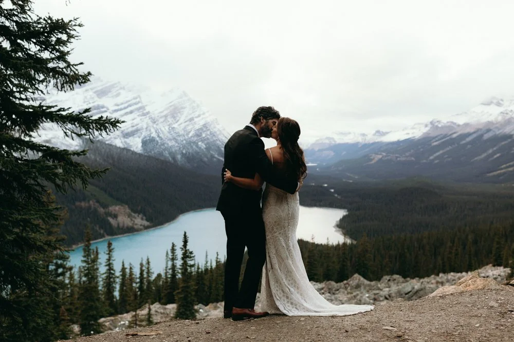 Why October is my Favourite Month for Weddings in Banff — Calgary ...