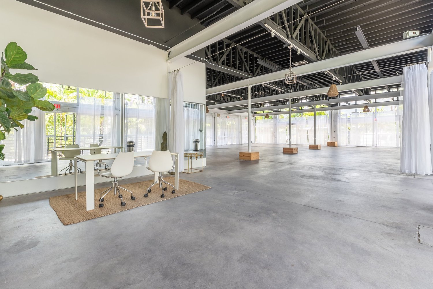 Miami Ironside Glassbox: A Sunlit Venue for Unforgettable Events ...