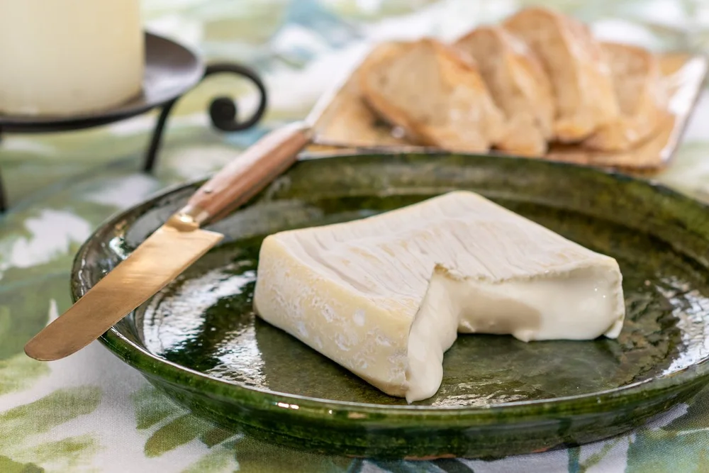 Planet Cheese — Robiola Cheese Roundup — Janet Fletcher
