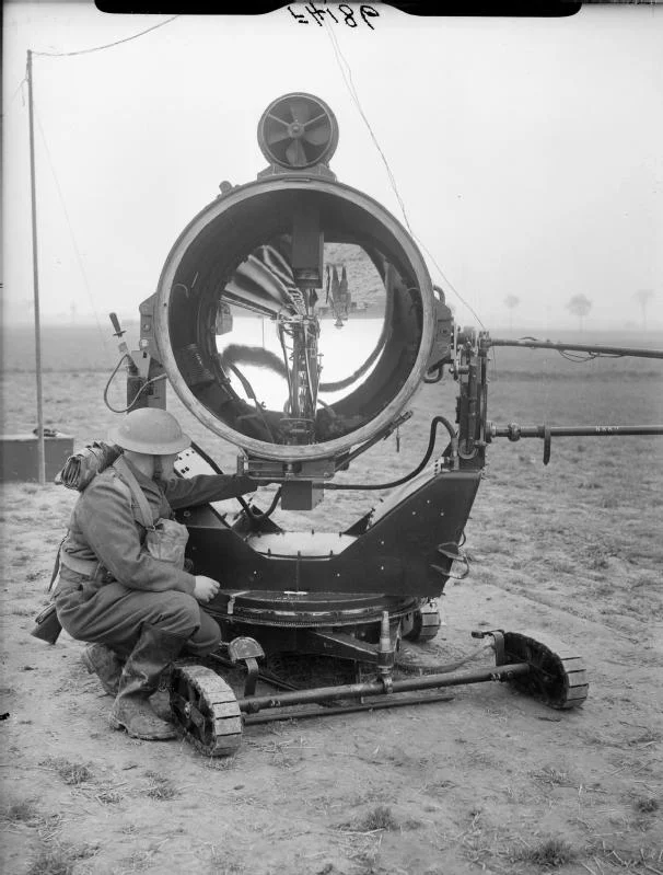 Searchlights (literally) in 28mm — Vis Lardica