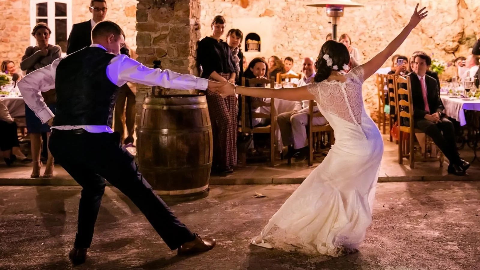 Wedding Mash-Up INT — C.G. Entertainment