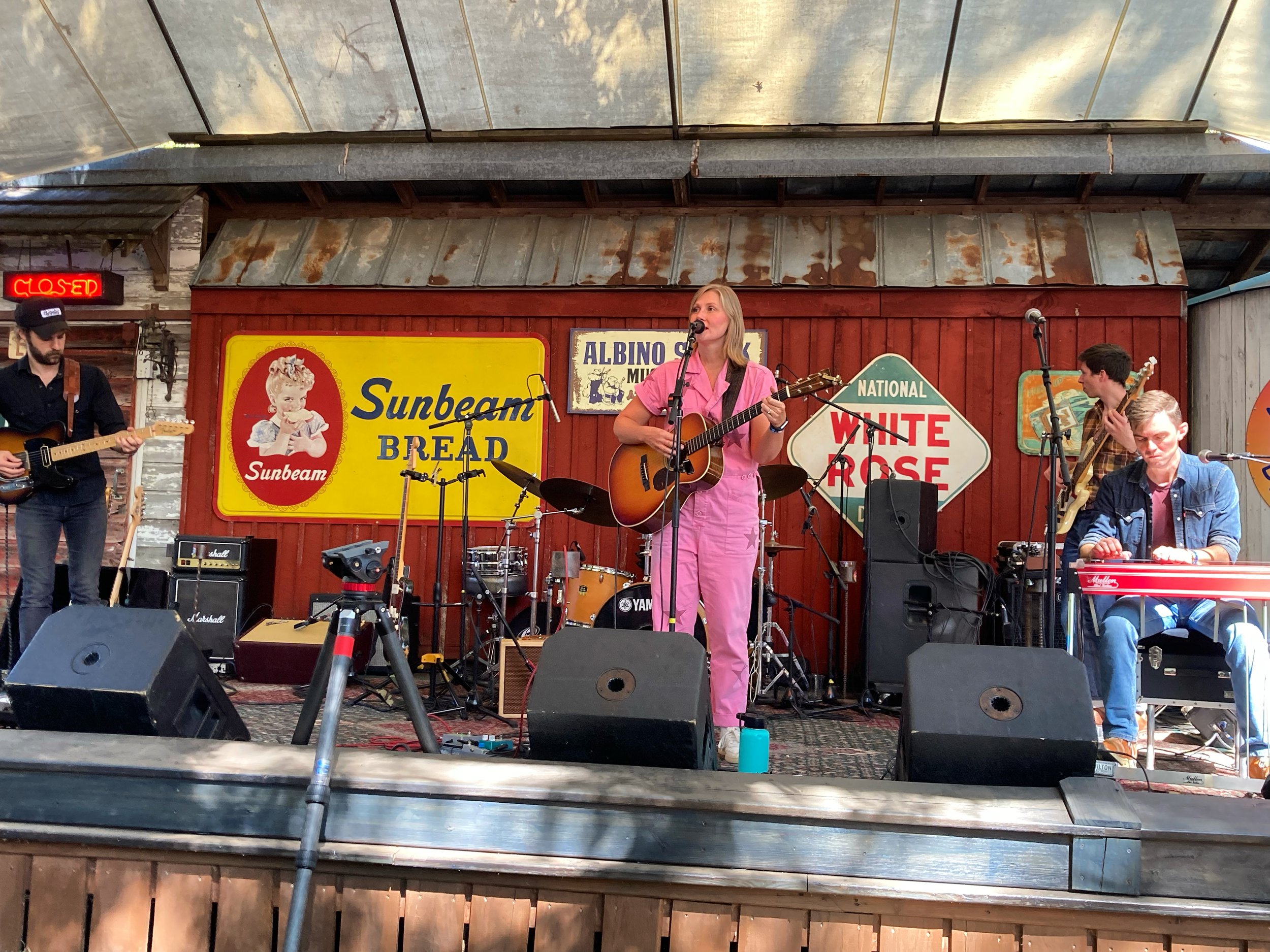 Cross Fading All Over the Place With Nora Jane Struthers and Joe ...