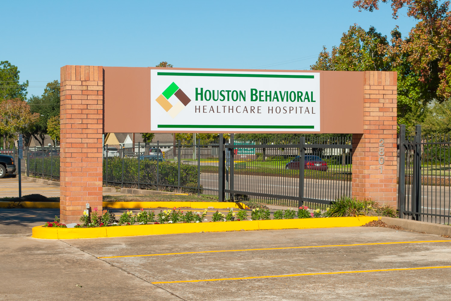 Houston's Outdoor Building Sign Experts | Saifee Signs, Houston TX