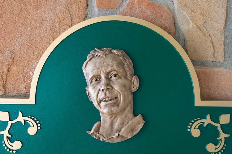 Memorial Plaques in Bronze, Brass and other Metals